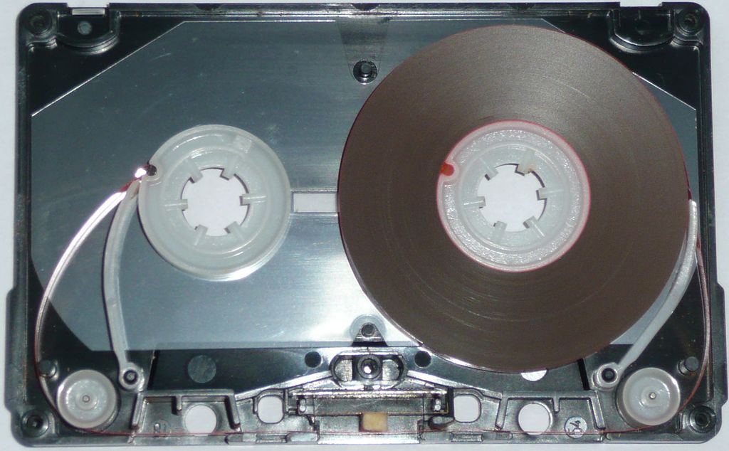 De audiocassette: uitdagingen bij conservering en digitalisering - AVA_NET